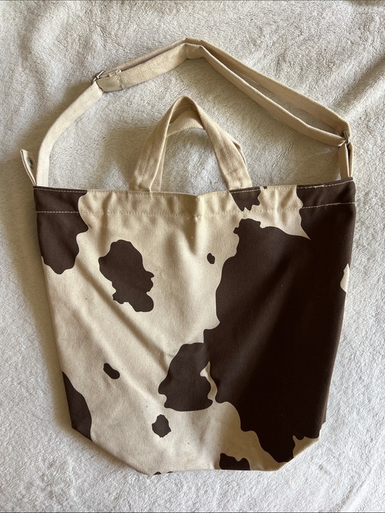 BAGGU | Bags | Baggu Horizontal Duck Bag Brown Cow | Poshmark